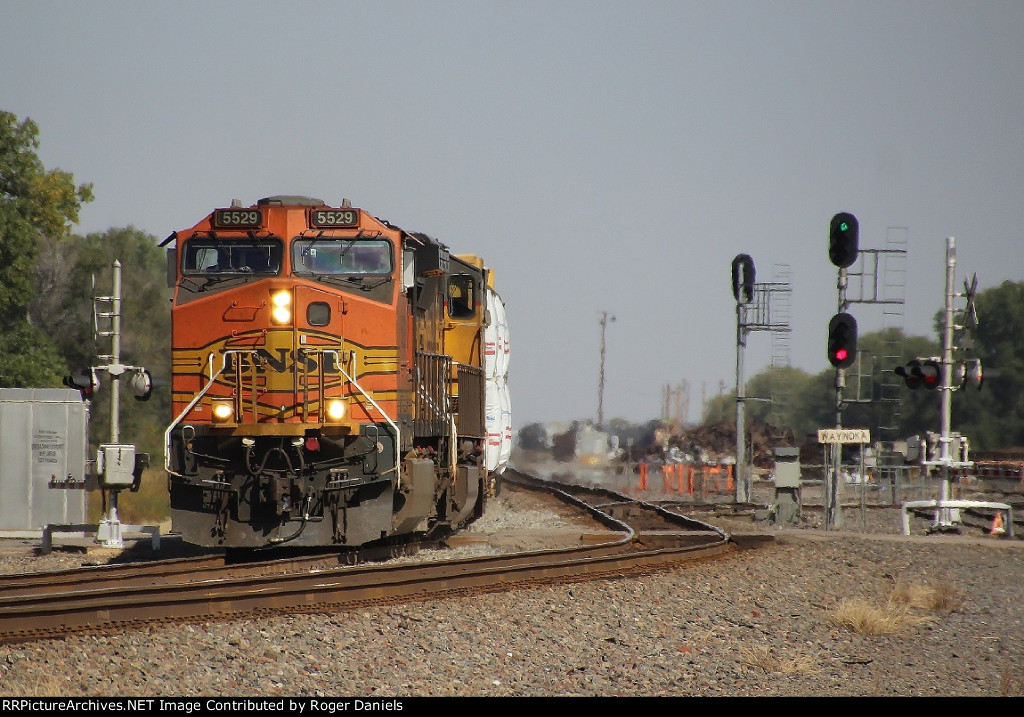 BNSF 5529